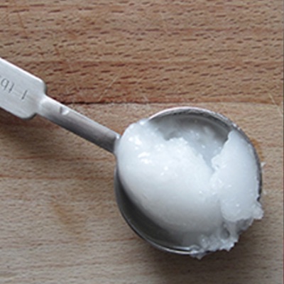 Oil Pulling Benefits - Stop Bad Breath, Plaque And Bacteria In Your Mouth