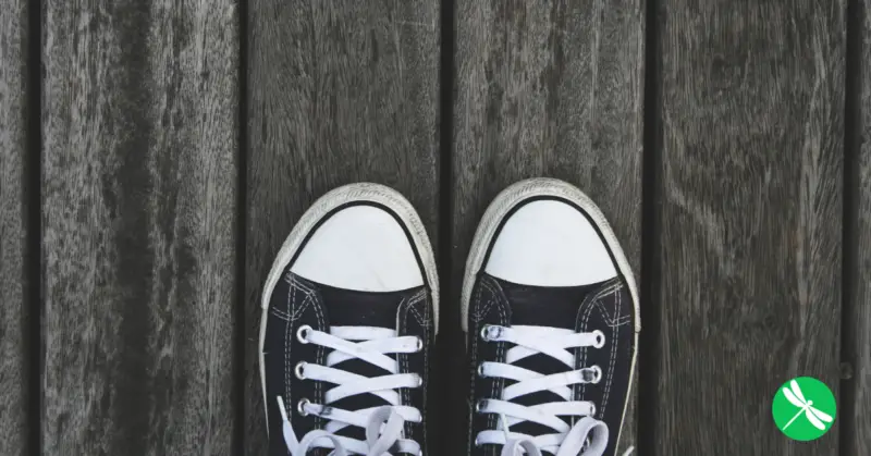 Parents Warned to Look out for Red Tracking Lines on Their Children